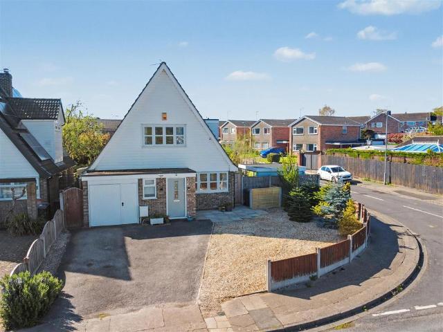 2 bedroom detached house for sale