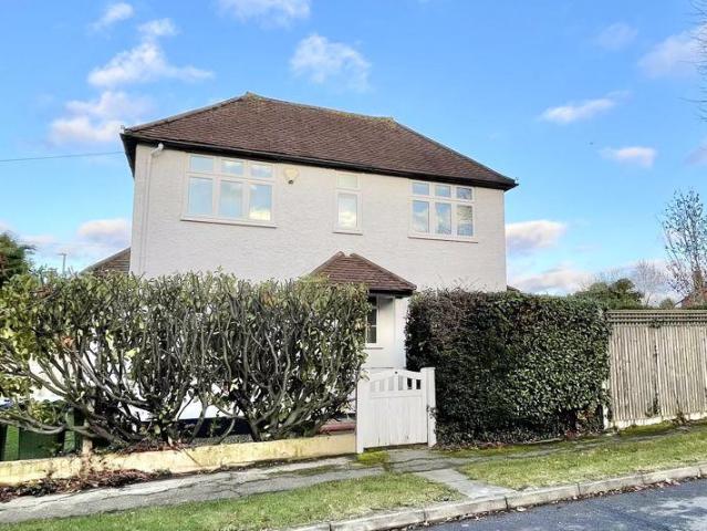 2 bedroom detached house for sale