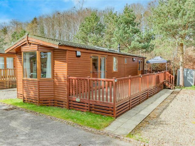 2 bedroom detached house for sale