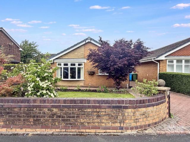 2 bedroom detached house for sale