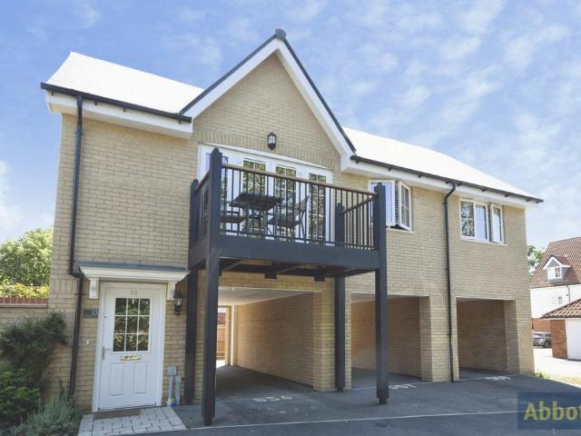 2 bedroom detached house for sale