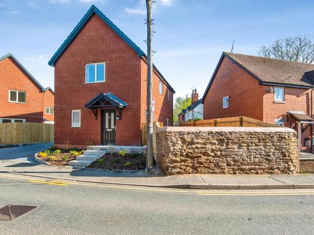 2 bedroom detached house for sale