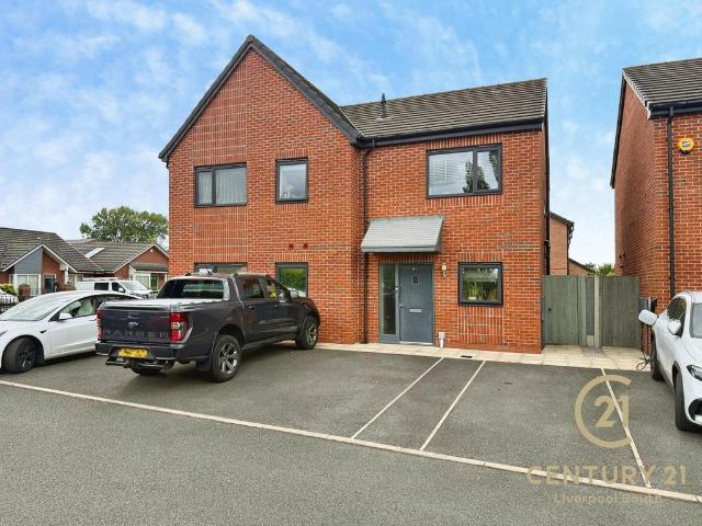 2 bedroom detached house for sale