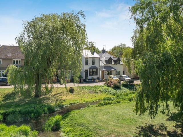 2 bedroom detached house for sale