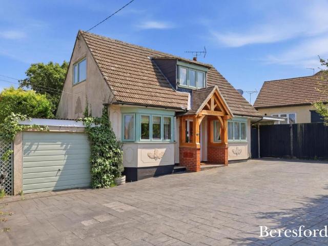 2 bedroom detached house for sale