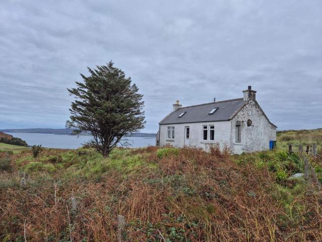2 bedroom detached house for sale
