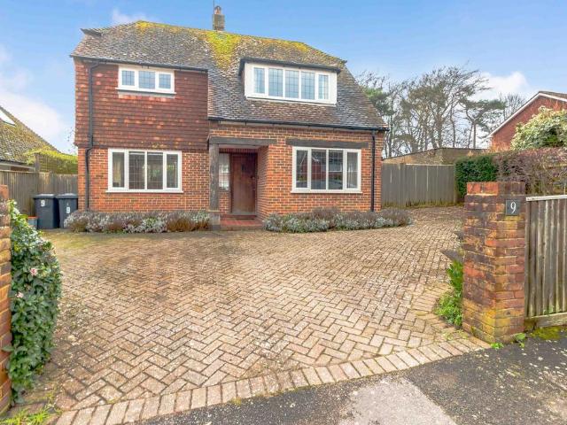 2 bedroom detached house for sale