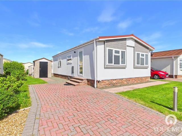 2 bedroom detached house for sale