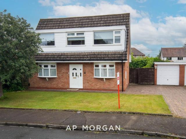2 bedroom detached house for sale