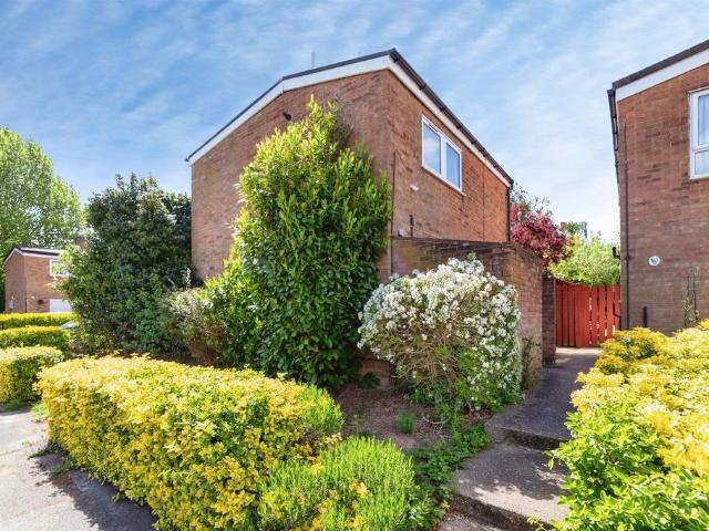 2 bedroom detached house for sale