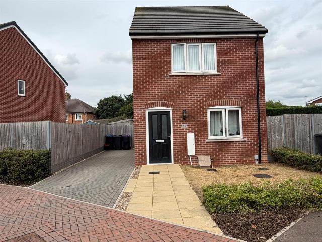2 bedroom detached house for sale