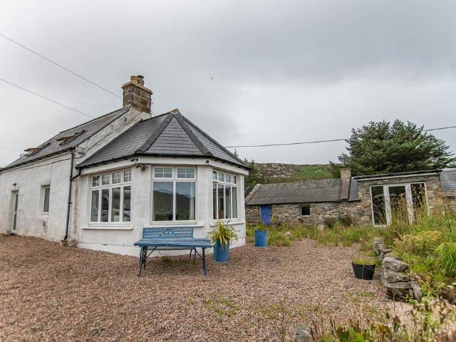 2 bedroom detached house for sale