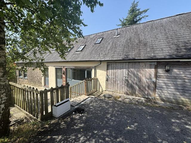 2 bedroom detached house for sale