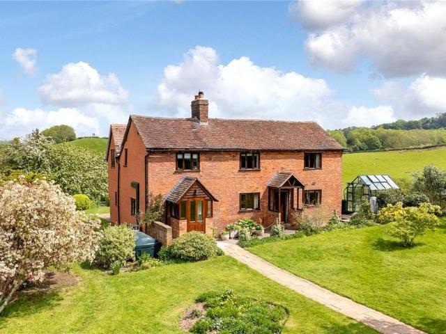 2 bedroom detached house for sale