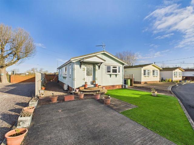2 bedroom detached house for sale