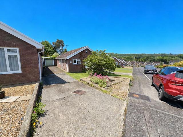 2 bedroom detached house for sale
