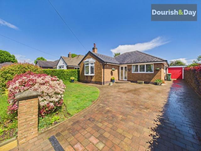 2 bedroom detached house for sale