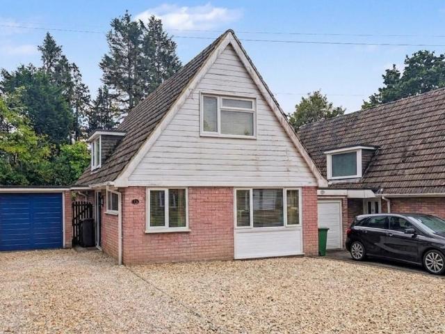 2 bedroom detached house for sale