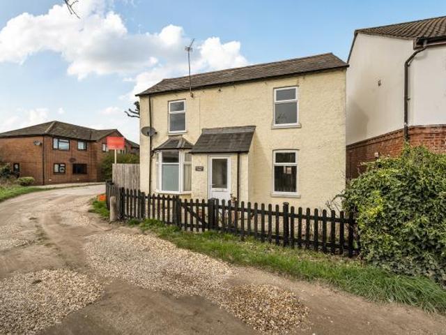 2 bedroom detached house for sale