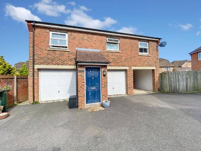 2 bedroom detached house for sale
