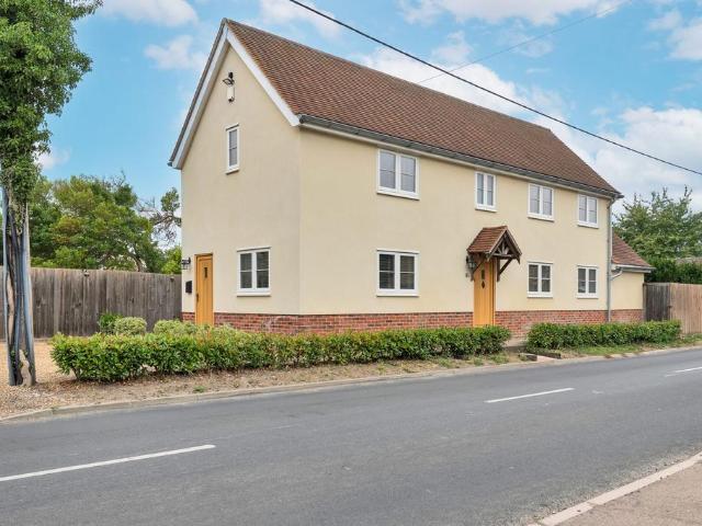 2 bedroom detached house for sale