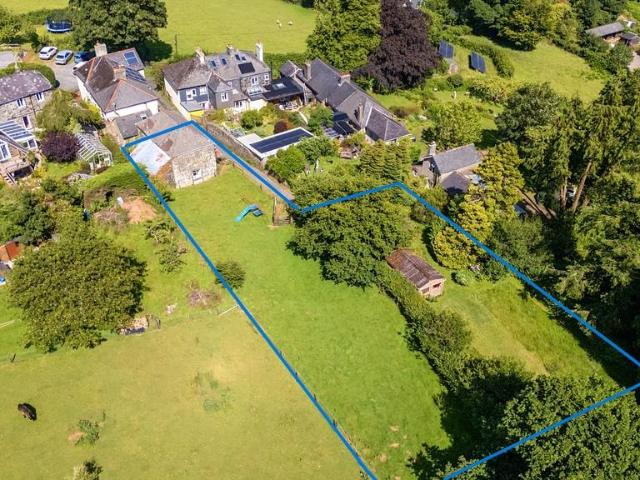 2 bedroom detached house for sale