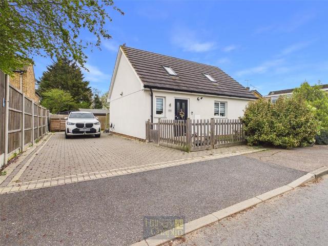 2 bedroom detached house for sale