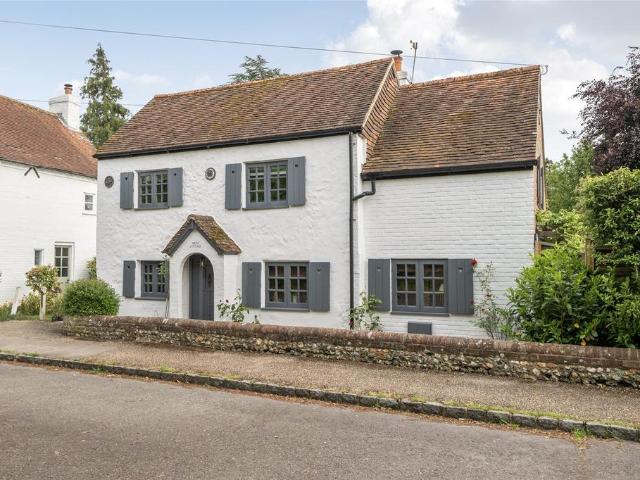 2 bedroom detached house for sale