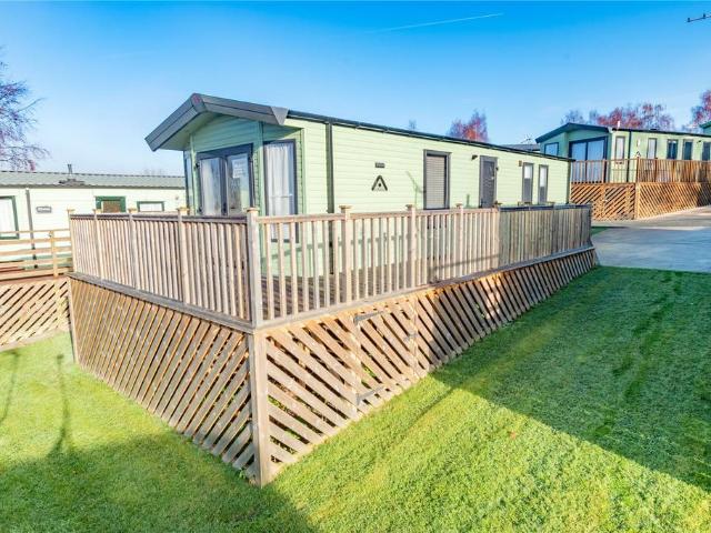 2 bedroom detached house for sale