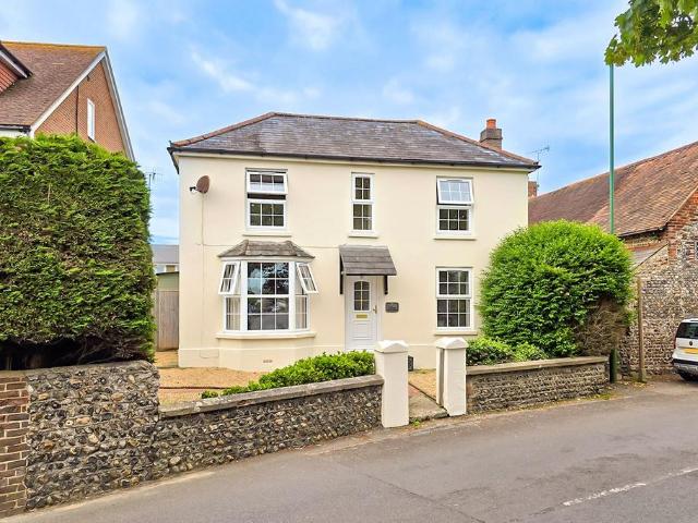 2 bedroom detached house for sale