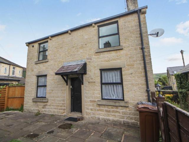 2 bedroom detached house for sale