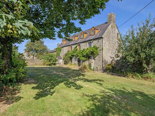 7 bedroom detached house for sale