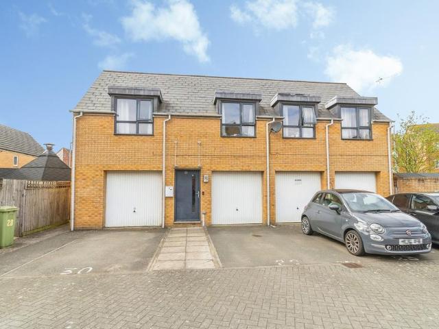 2 bedroom detached house for sale