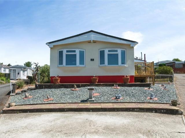 2 bedroom detached house for sale