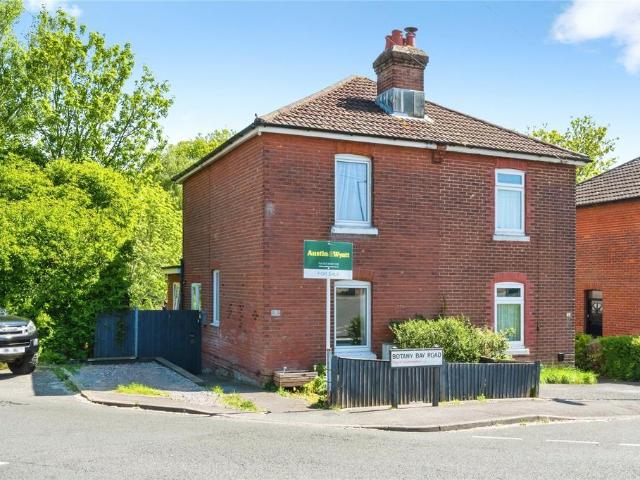 2 bedroom detached house for sale