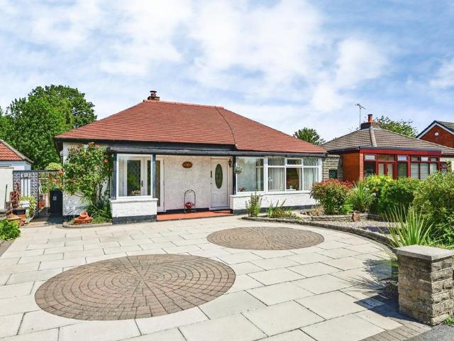 2 bedroom detached house for sale