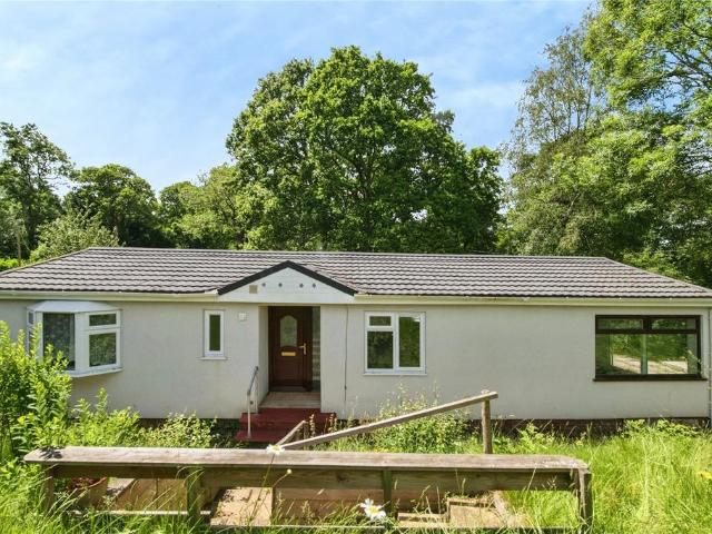 2 bedroom detached house for sale