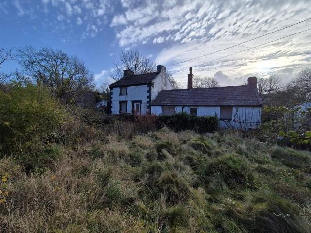 2 bedroom detached house for sale
