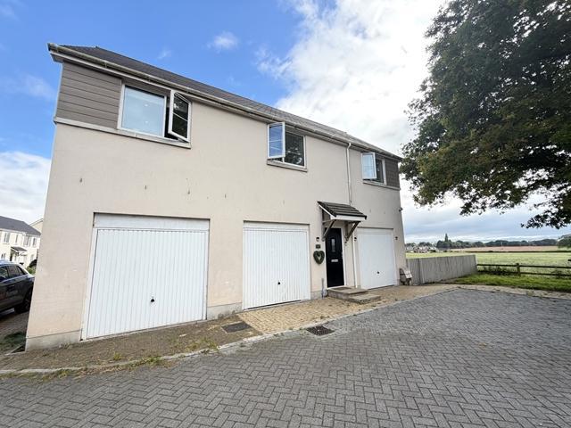 2 bedroom detached house for sale
