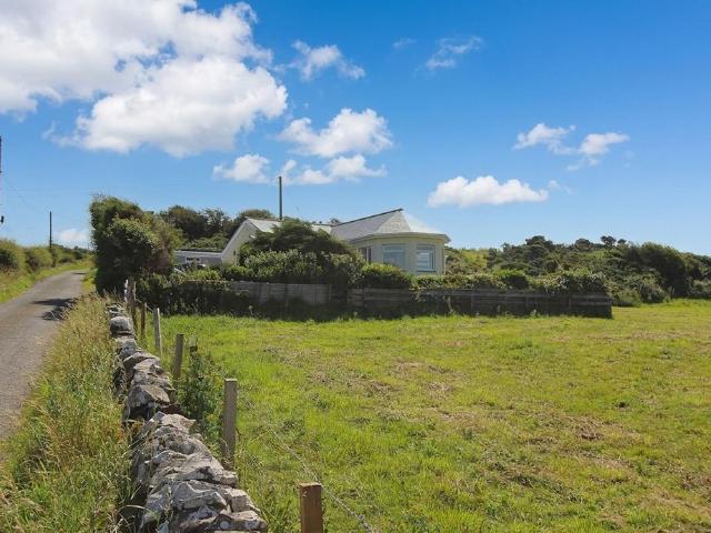 2 bedroom detached house for sale