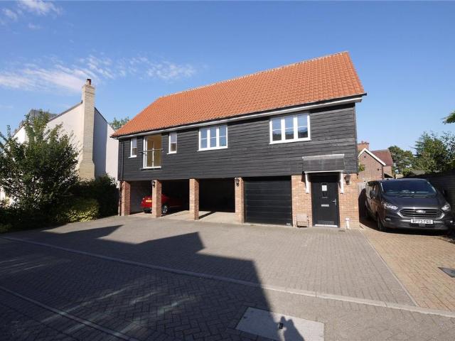 2 bedroom detached house for sale