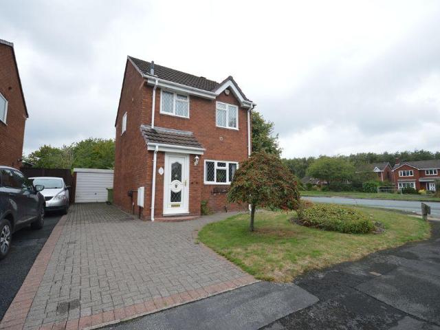 2 bedroom detached house for sale