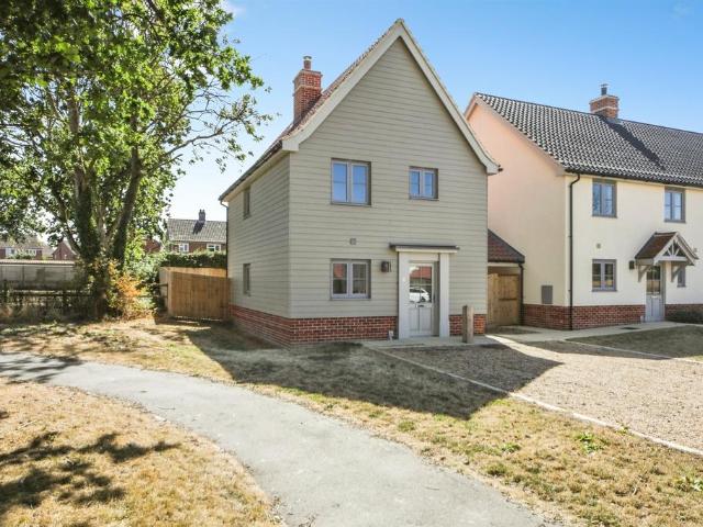 2 bedroom detached house for sale