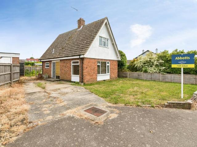 2 bedroom detached house for sale