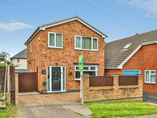 2 bedroom detached house for sale