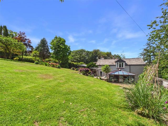 2 bedroom detached house for sale