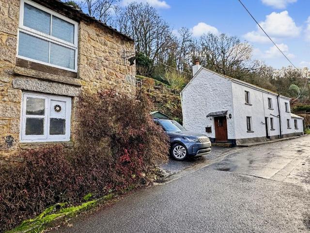 2 bedroom detached house for sale
