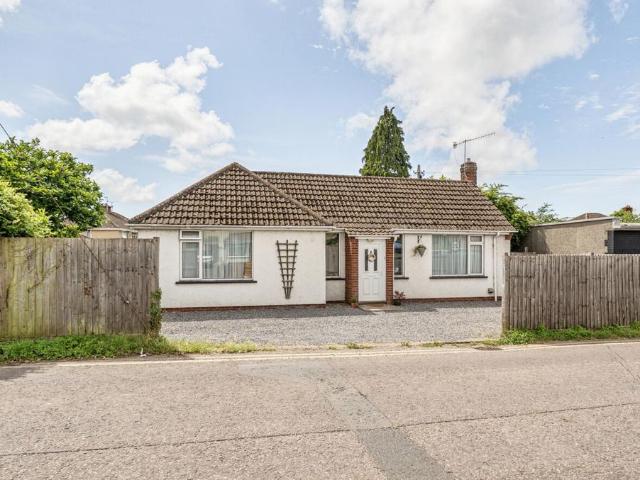2 bedroom detached house for sale