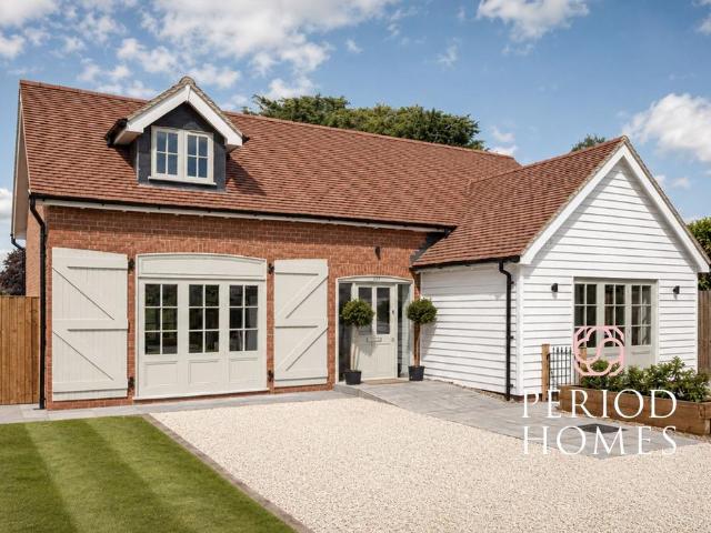 2 bedroom detached house for sale
