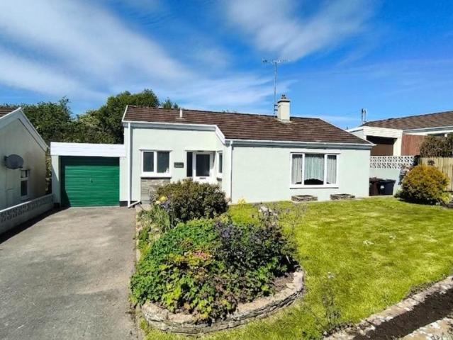 2 bedroom detached house for sale